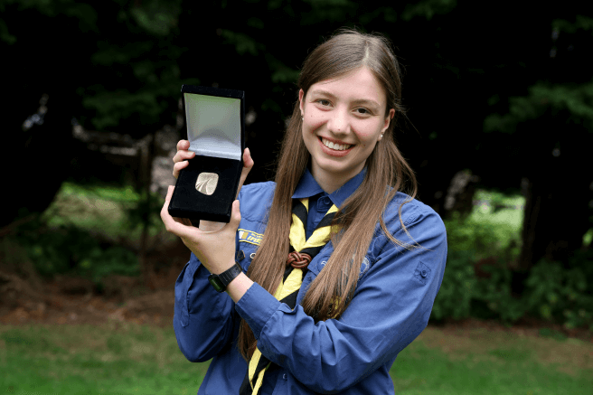 Debra Ireland - Gaisce